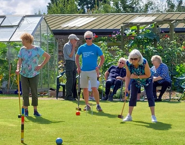 Play Garden Croquet - Croquet England